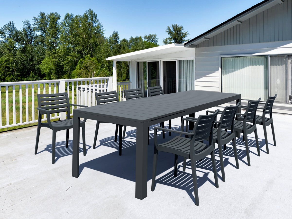 Outdoor Tables – Kinso